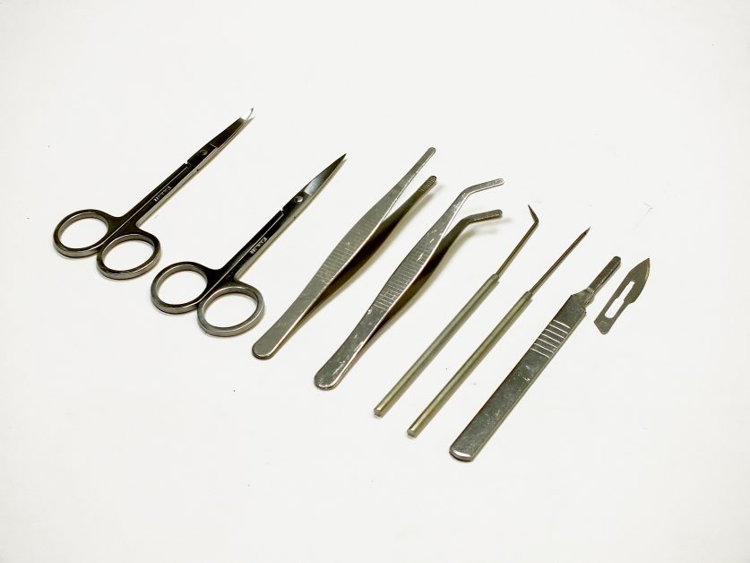 Trusa de disectie 8 piese • MaterialeDidactice.ro