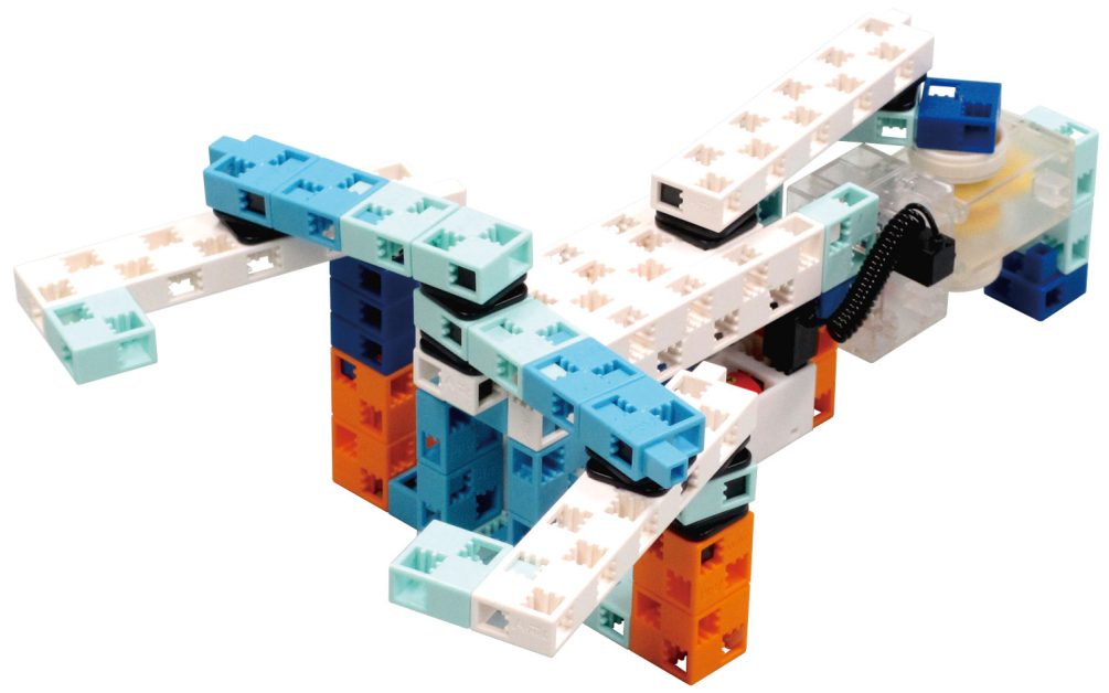 Joc constructii roboti 5 in 1 • MaterialeDidactice.ro
